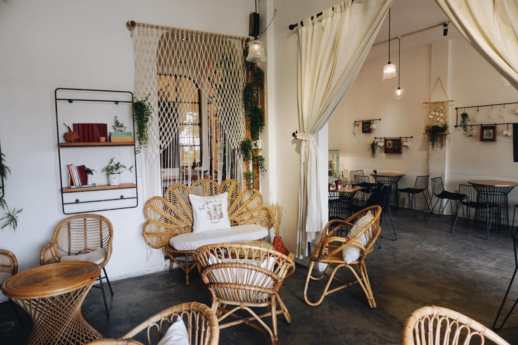 12 Charming “Cafe Apartment” Coffee Shops in Ho Chi Minh City - Vietnam ...