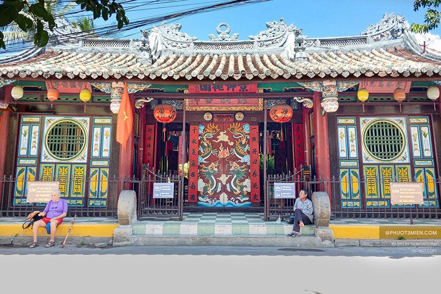 Quan Cong Temple - Vietnam Is Awesome