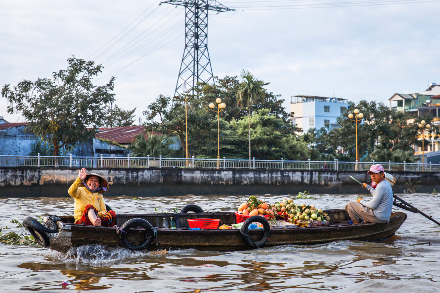 5 Mekong Delta Floating Market Experiences | Trading And Tradition ...