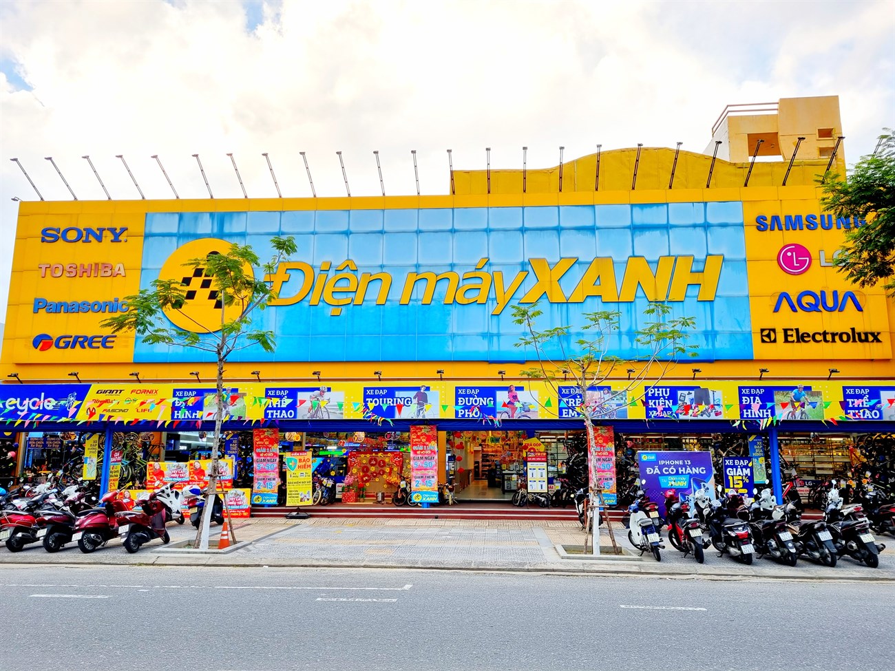 5 Best Electronics Stores In Vietnam | A Shopper's Guide - Vietnam Is ...