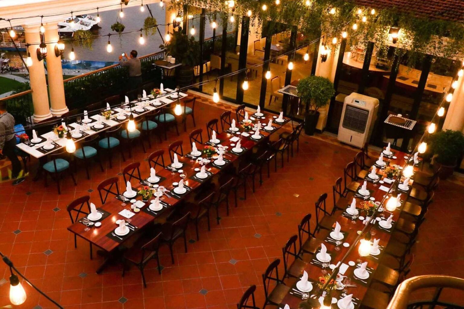 12 Spectacular Rooftop Bars in Saigon - Vietnam Is Awesome