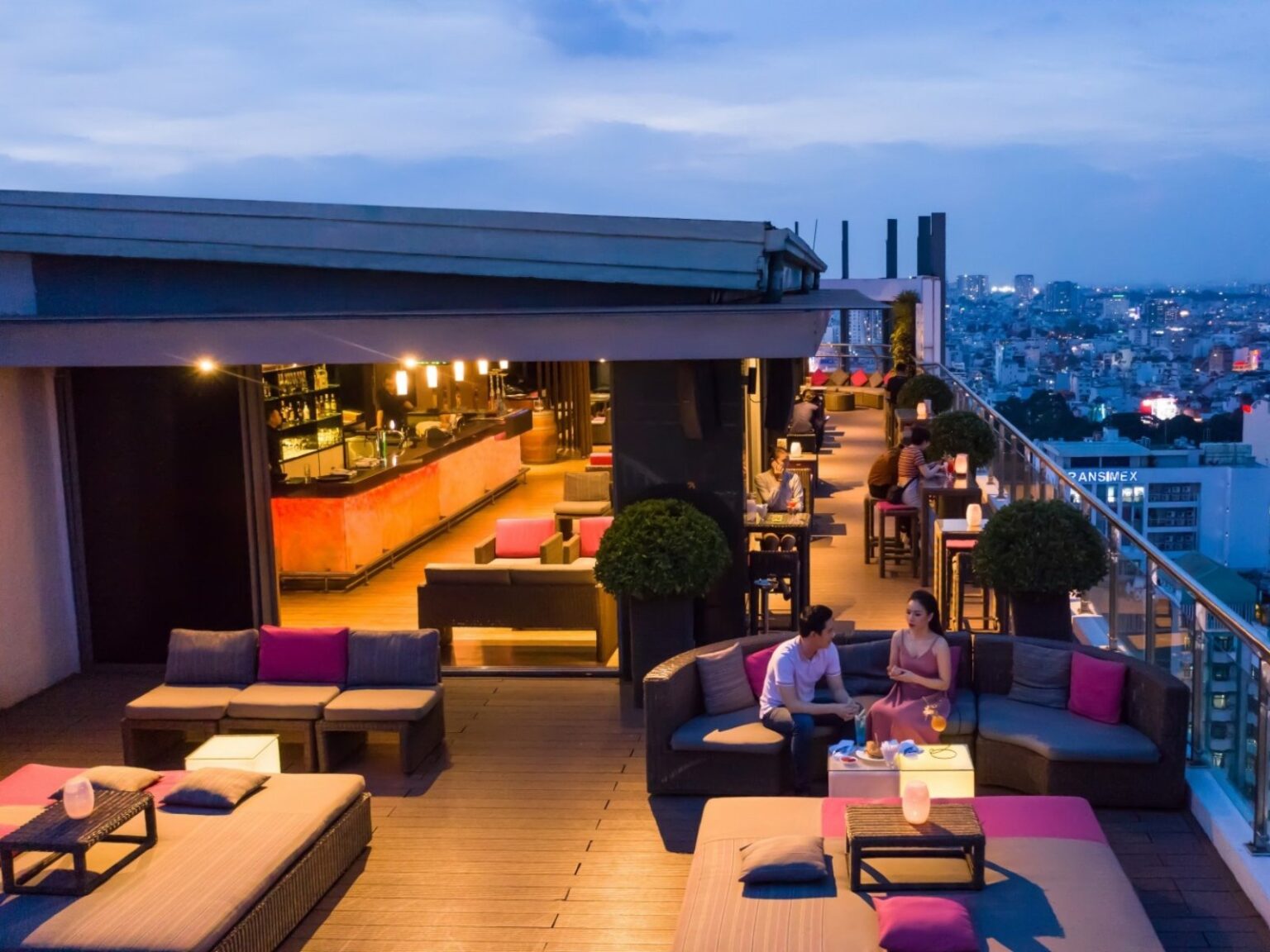 12 Spectacular Rooftop Bars in Saigon - Vietnam Is Awesome