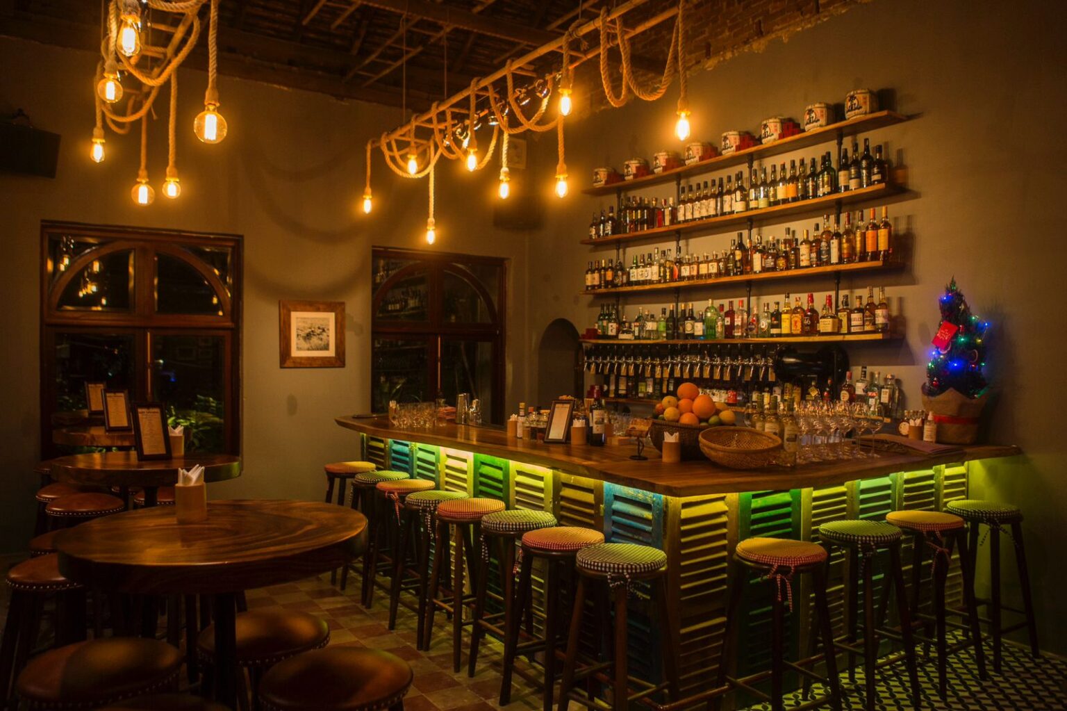 Top 10 Hidden Bars in Saigon - Contributed By Vietnam Is Awesome ...