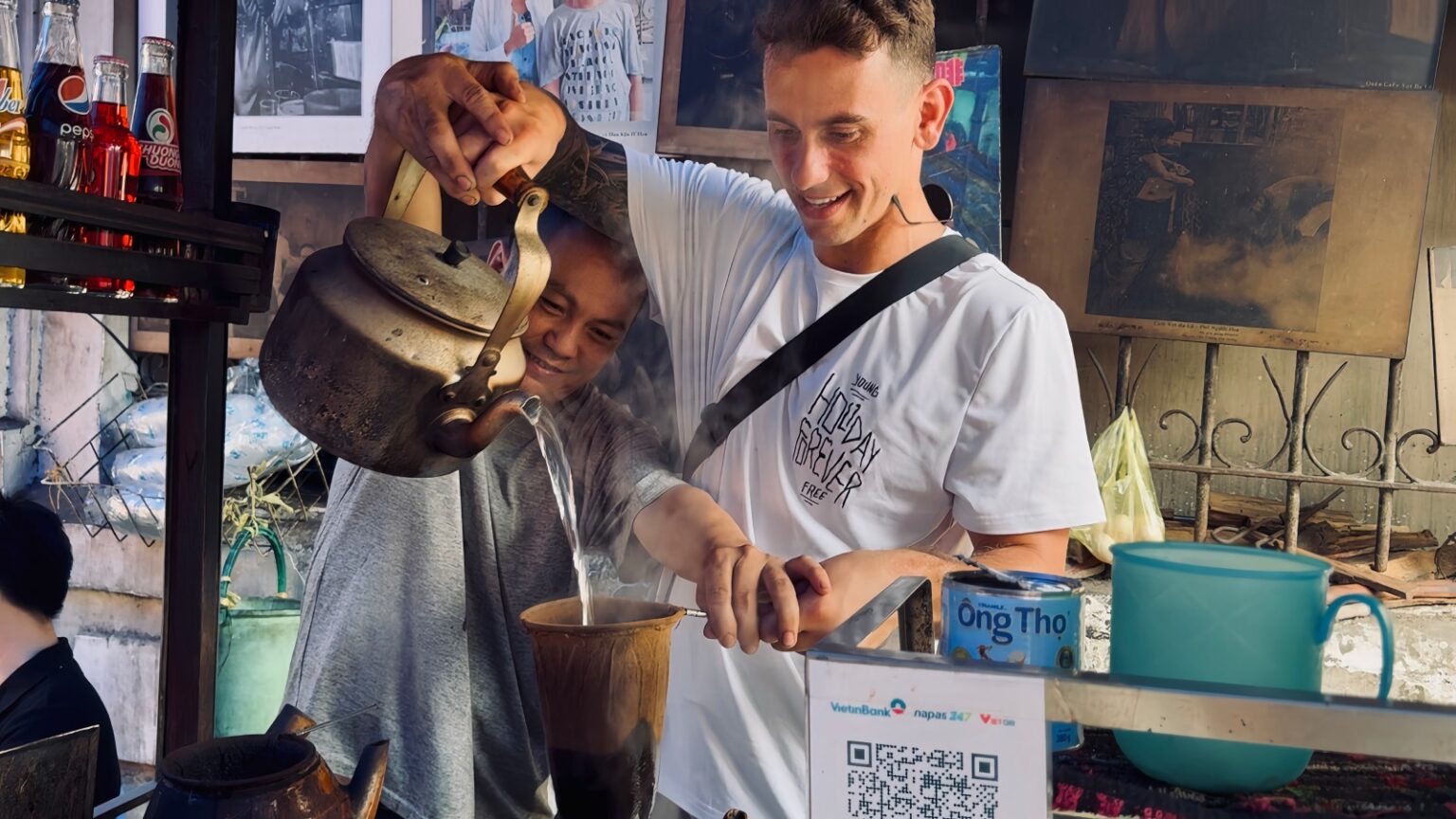 About Vietnam Is Awesome - Vietnam Is Awesome